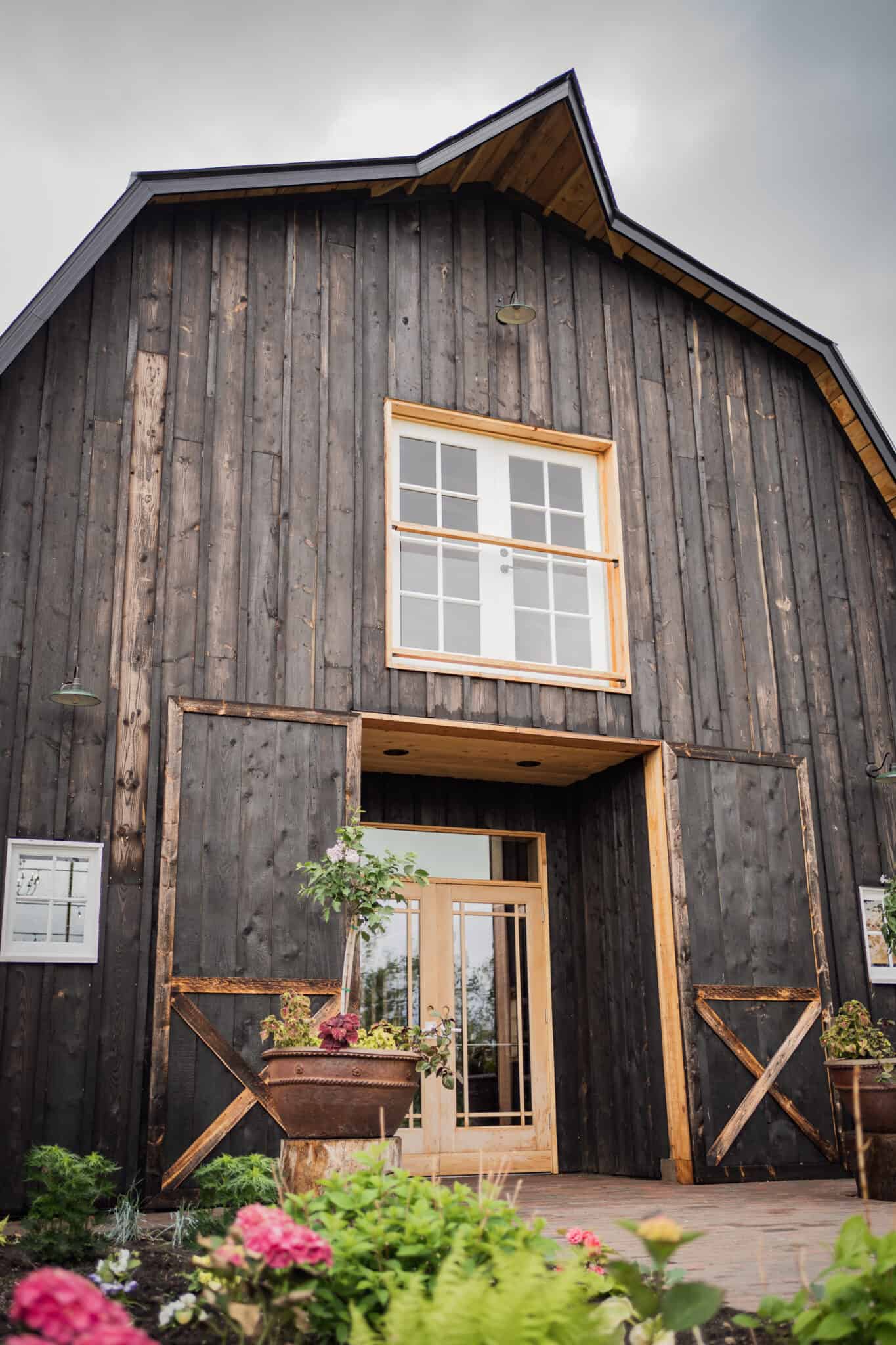 Black Barn - A Wedding Venue on Pipestone Creek