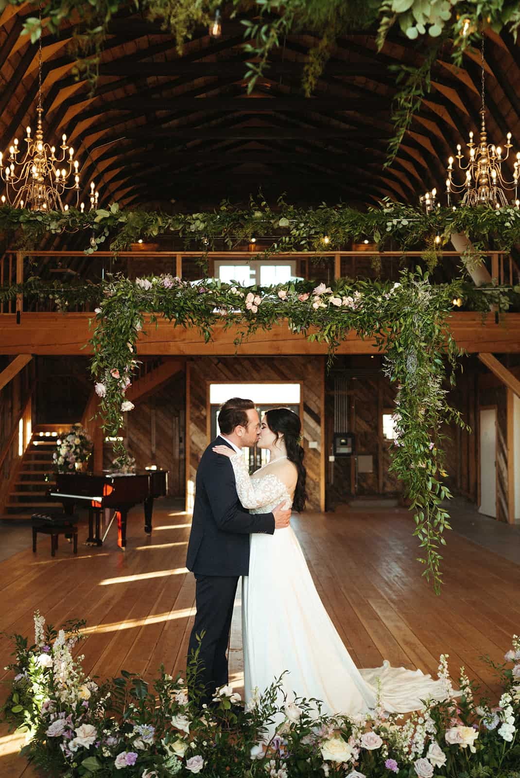 Black Barn - A Wedding Venue on Pipestone Creek