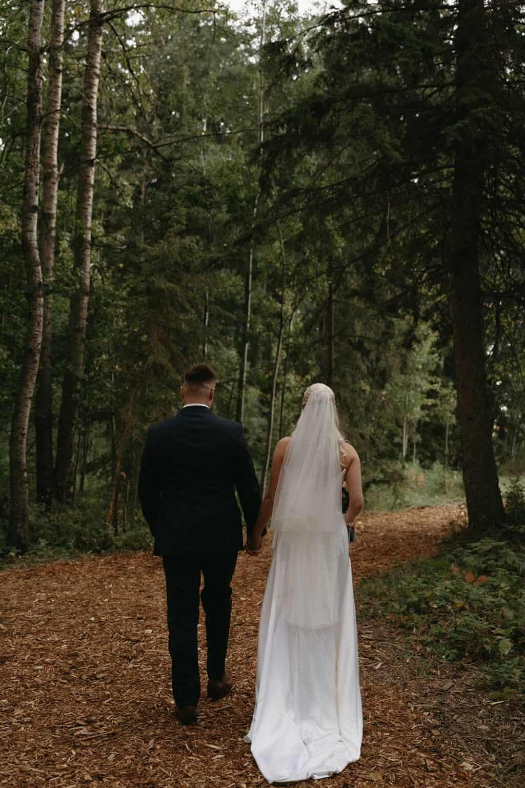 Home [blackbarnvenue.ca]